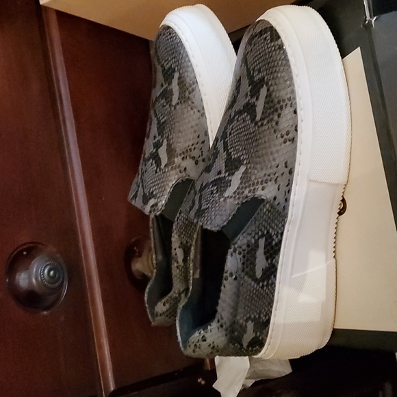 J/SLIDES | Shoes | Nib Sz 85 Jslides Loafers | Poshmark